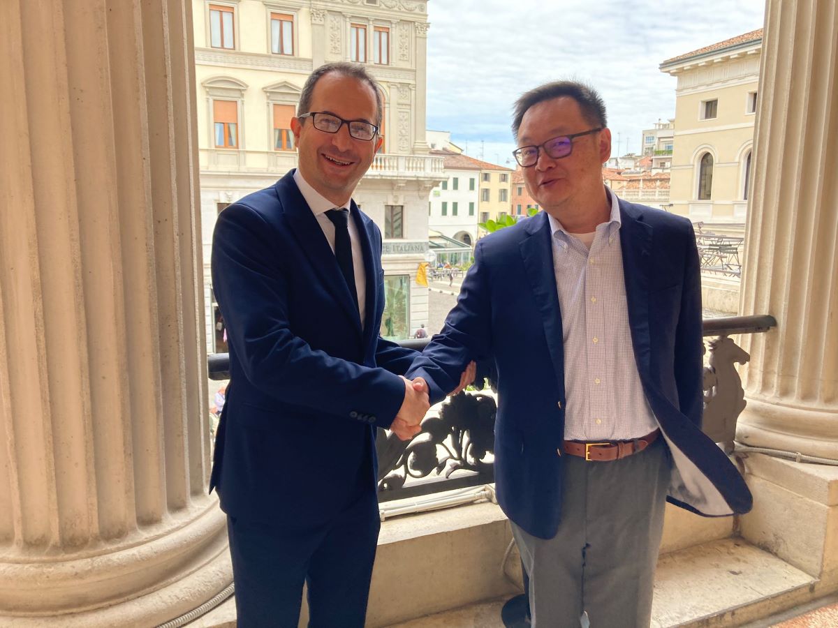 Una joint-venture italo-cinese per una gigafactory di batterie LFP in ...